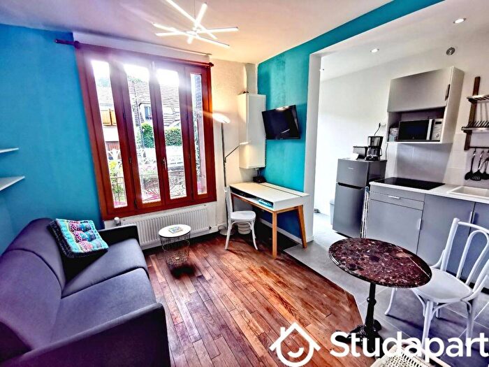 Appartement à louer - Guyonnerie-Vieux Parc, Bures-sur-Yvette - 1 pièce