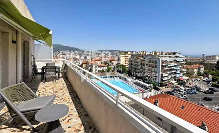 Nice, Saint-Philippe, Estienne d'Orves : Appartement 4 pièces à vendre