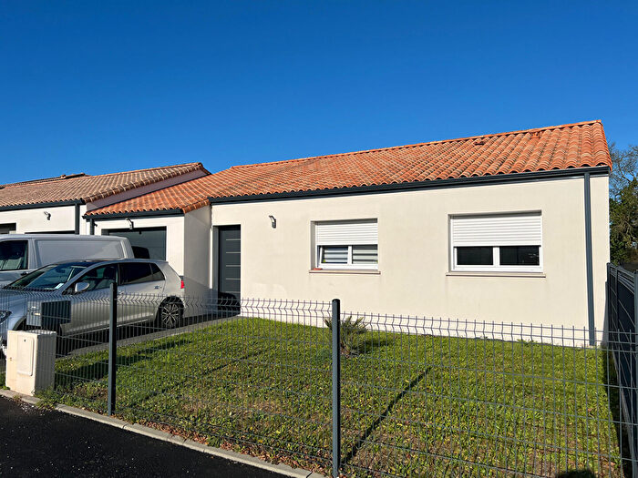 Maison à vendre - Saint-Aignan-Grandlieu - 4 pièces - 3 chambres