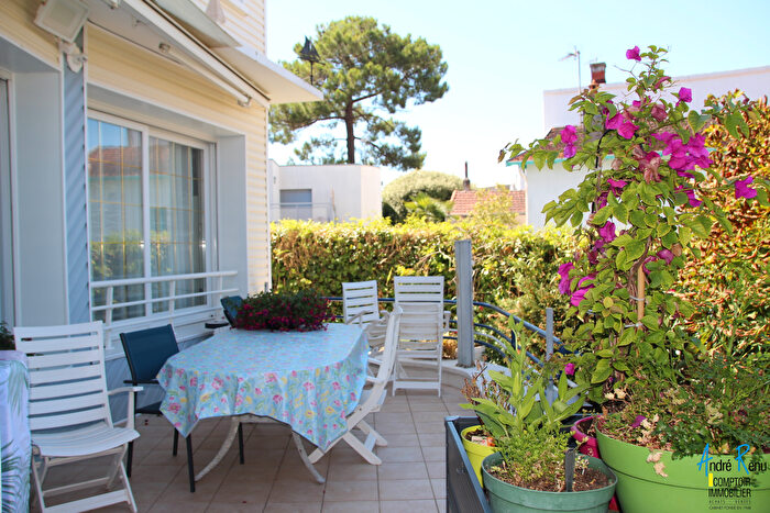 Maison à vendre - Royan, Le Parc, Plage de la Grande-Conche - 7 pièces - 4 chambres