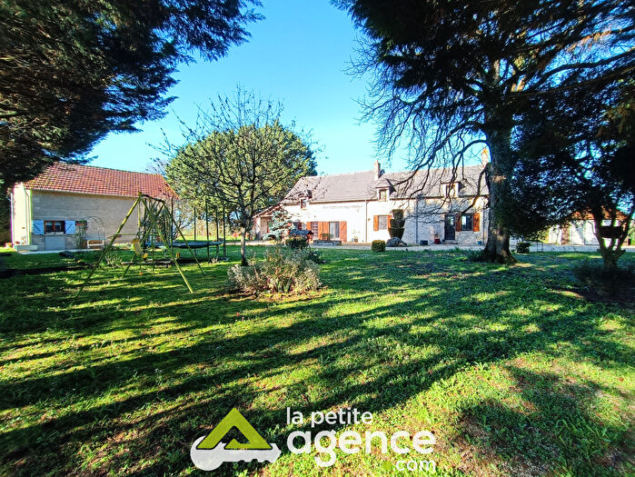 Maison à vendre - Couy - 10 pièces - 7 chambres