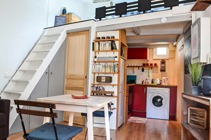 Appartement 1 pièce à Montpellier, Centre historique, à louer