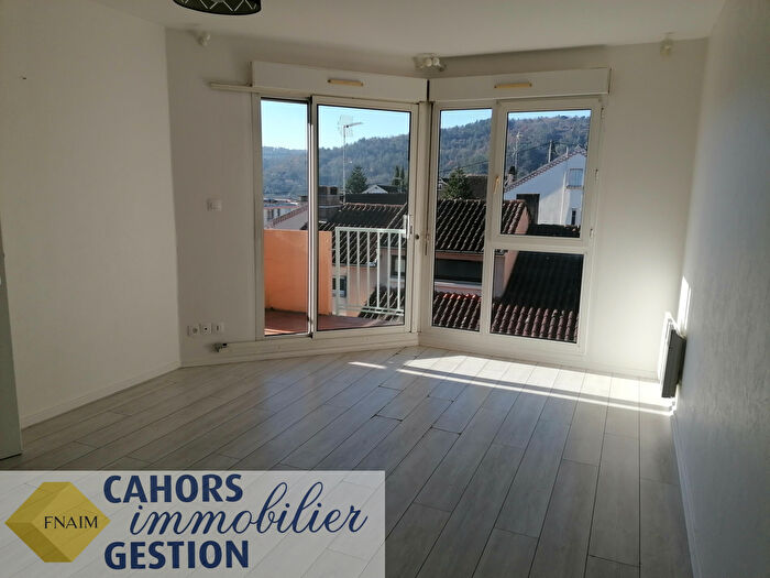 Appartement à louer - Cahors, Centre-ville - 3 pièces - 2 chambres