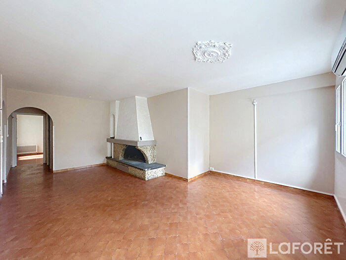 Appartement à louer - Cazouls-lès-Béziers - 5 pièces - 4 chambres