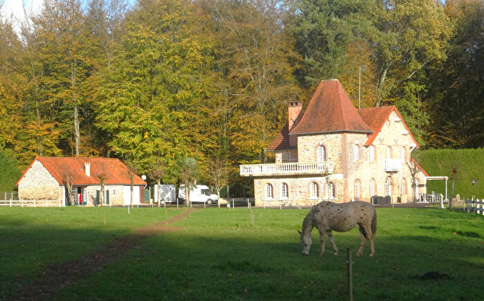 Maison à vendre - Fougères - 9 pièces - 5 chambres