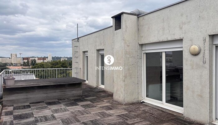 Appartement 5 pièces à Bordeaux, Gare Saint-Jean, à louer