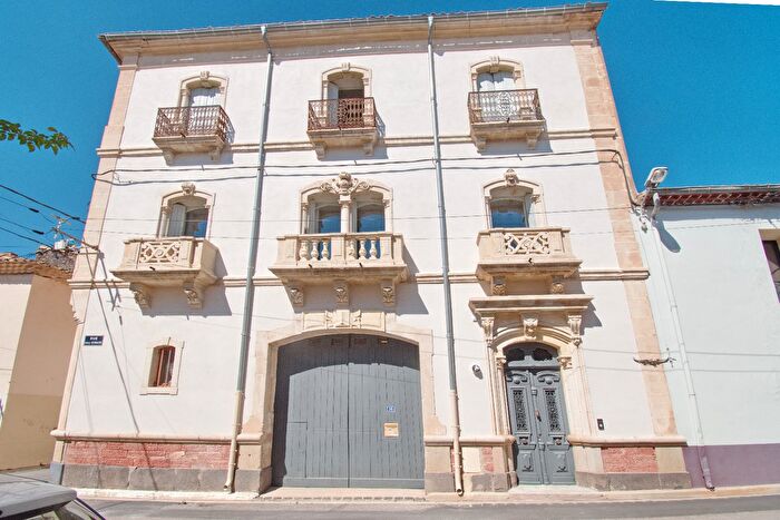 Maison 11 pièces à Caux, à vendre