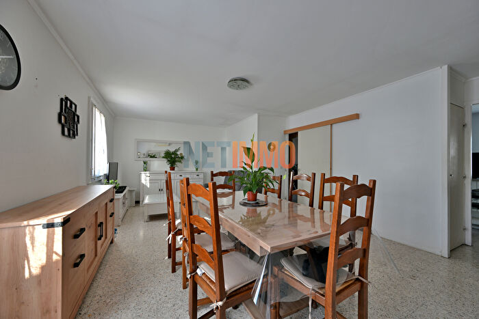 Maison 5 pièces à Saint-Laurent-dAigouze, à vendre