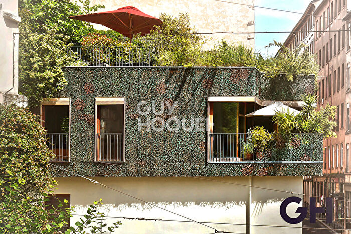 Maison 8 pièces à Lyon 1er, Haut, Coeur des Pentes, à vendre