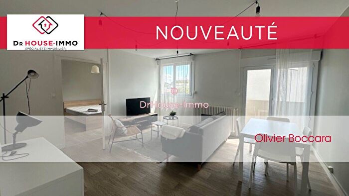 Appartement à louer - Sainte Pezenne, Niort - 2 pièces - 1 chambre