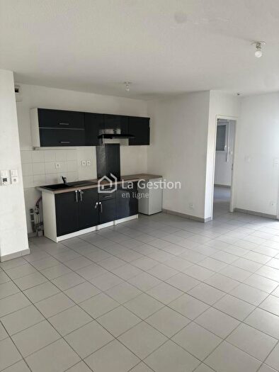 Appartement à louer - Perpignan, Mailloles - 2 pièces - 1 chambre