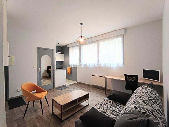 Appartement à louer - Centre Ville, Reims - 1 pièce