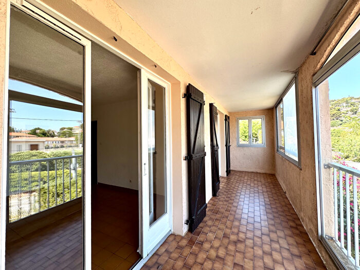 Appartement 3 pièces à Saint-Mandrier-sur-Mer, à vendre