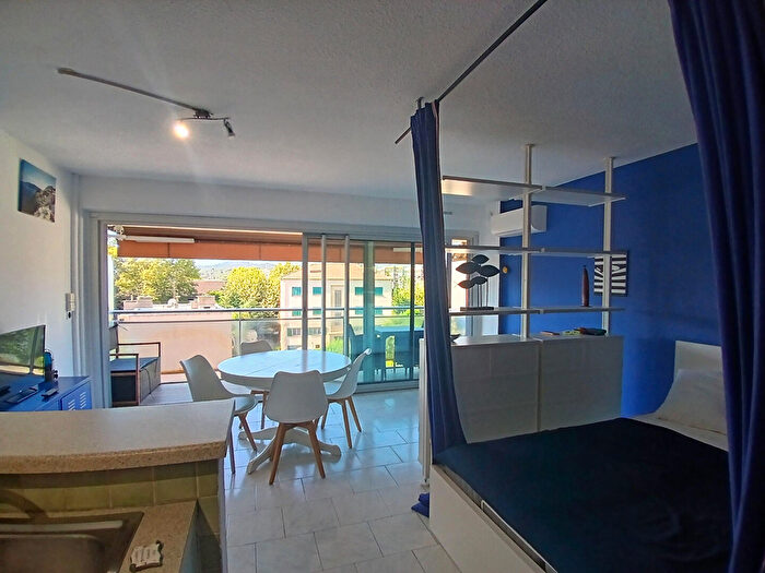 Appartement 1 pièce à louer - Le Lavandou, Centre-ville, Plage du Lavandou, Pointe Pilon