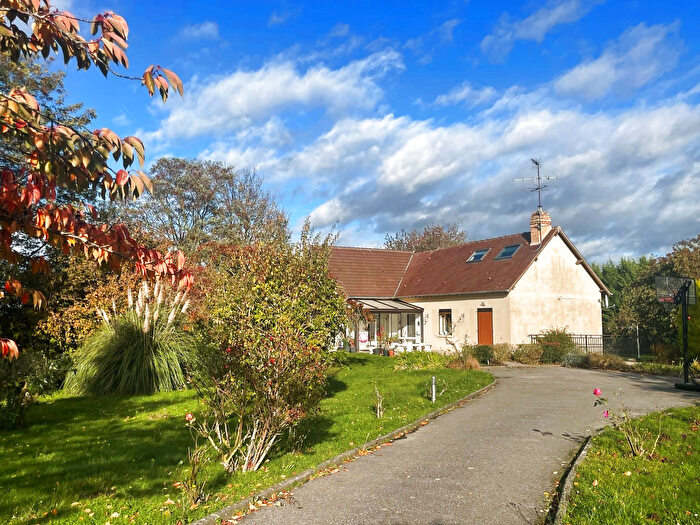 Maison à vendre - Guiscard - 6 pièces - 4 chambres