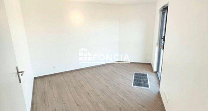 Châteaucreux, Saint-Étienne : Appartement 2 pièces à louer
