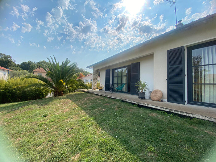 Maison à vendre - Bessines - 5 pièces - 4 chambres