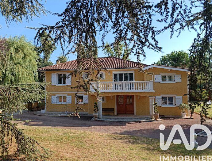 Maison à vendre - La Tour-de-Salvagny - 9 pièces - 6 chambres