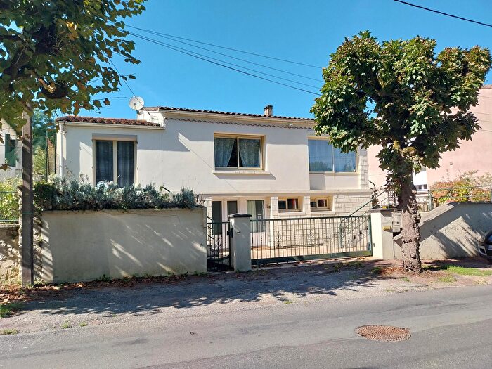 Maison à vendre - Jonzac - 7 pièces - 5 chambres