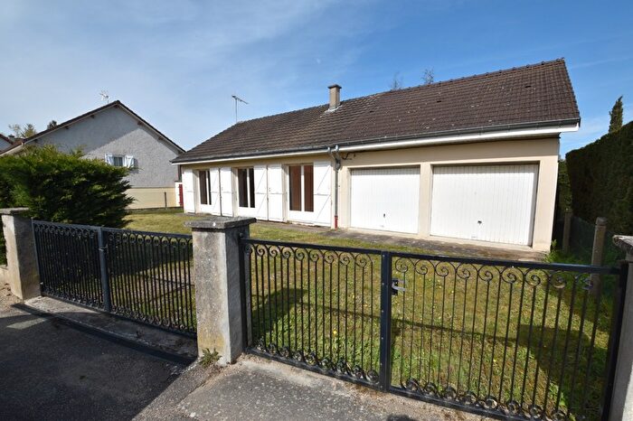 Maison 4 pièces à Garnat-sur-Engièvre, à vendre