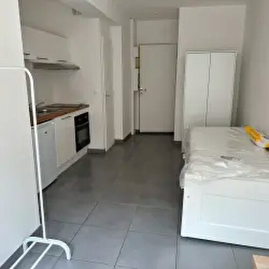 Lyon 8ème, Bachut, Transvaal : Appartement 1 pièce à louer