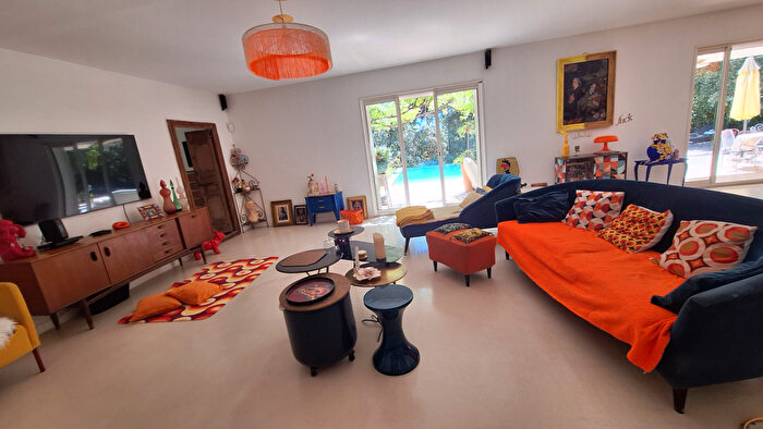 Maison 5 pièces à vendre à Ventabren