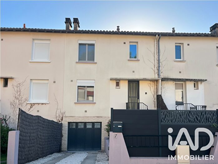 Niort, Champclairot, Goise, Champommier : Maison 8 pièces à vendre