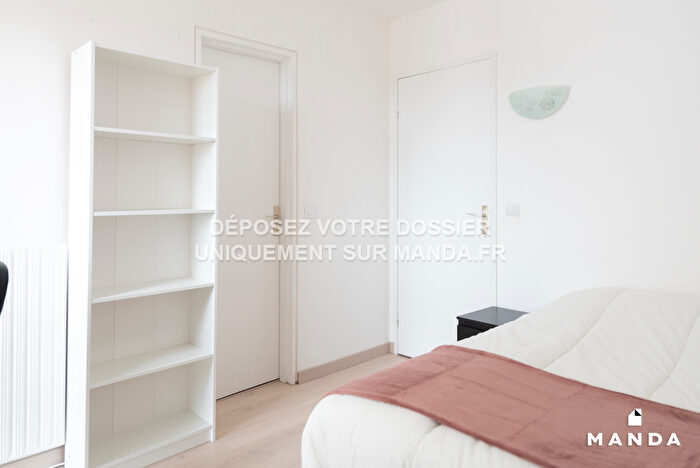Les Ulis, Nord Ouest : Appartement 5 pièces à louer
