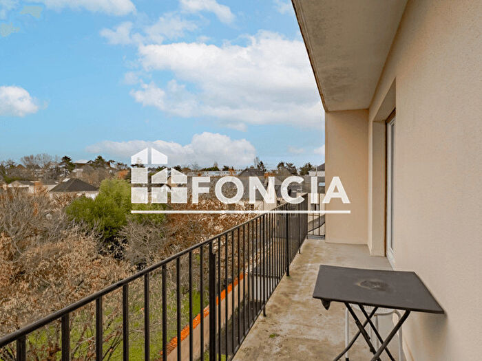 Appartement à vendre - Saint-Cyr-sur-Loire, République, Fosses Boissées, Hôtel de ville - 2 pièces - 1 chambre