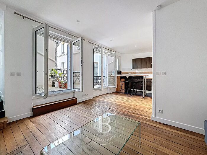 Appartement à louer - Paris e , Belleville, Saint-Maur - 1 pièce