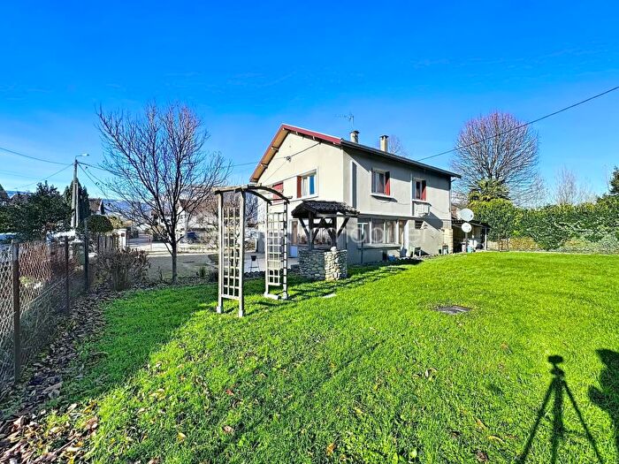 Maison à vendre - Domène - 6 pièces - 3 chambres