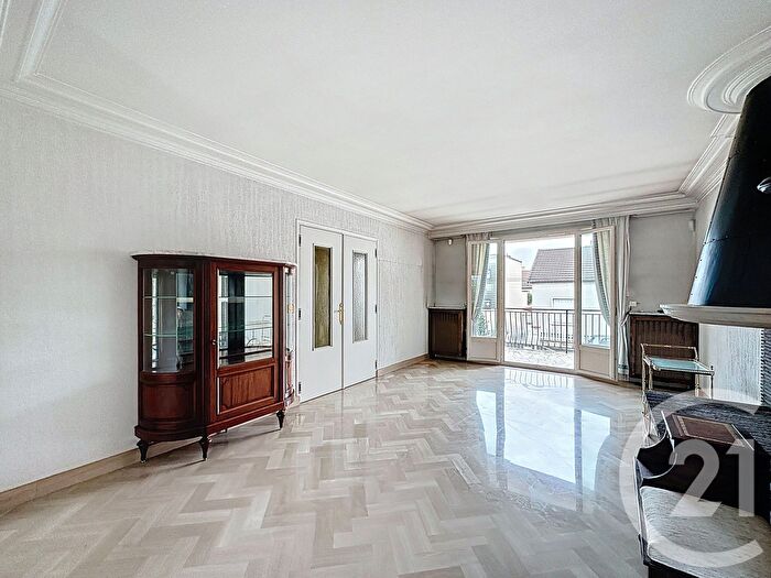 Maison à vendre - Villejuif, Haute-Buyères, Esselières - 6 pièces - 4 chambres