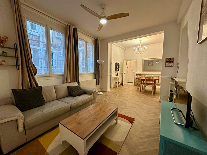 Appartement à vendre - Blois, Centre-ville - 2 pièces - 1 chambre