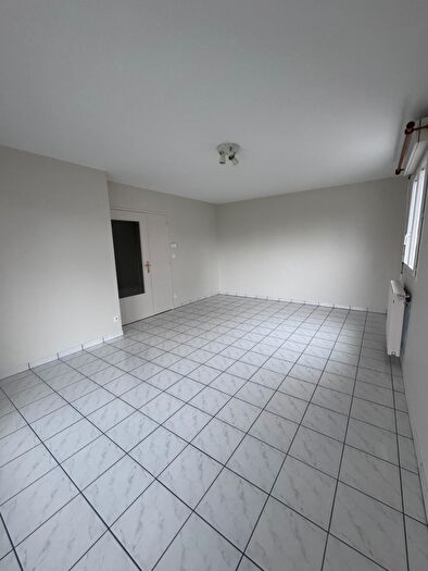 Appartement à louer - Fontaine-lès-Dijon - 3 pièces - 2 chambres