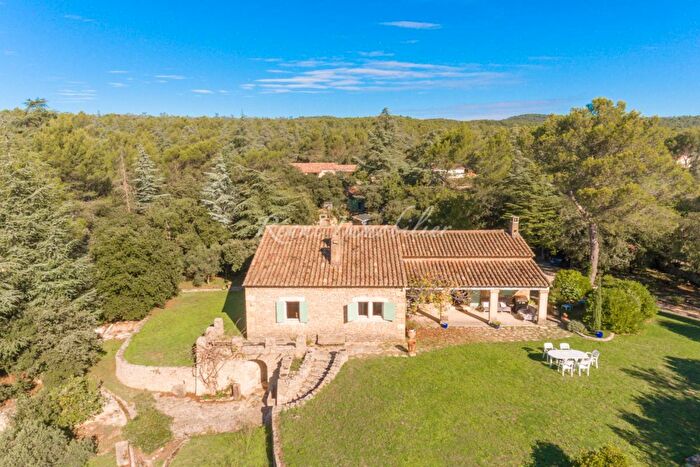 Maison à vendre - Cabrières-dAvignon - 5 pièces - 4 chambres