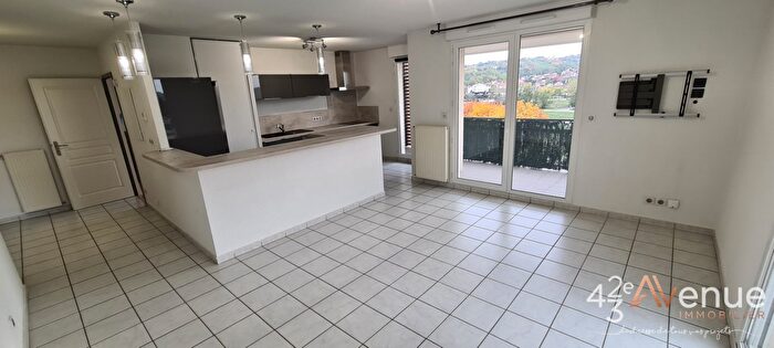 Appartement 3 pièces à Saint-Priest-en-Jarez, à louer