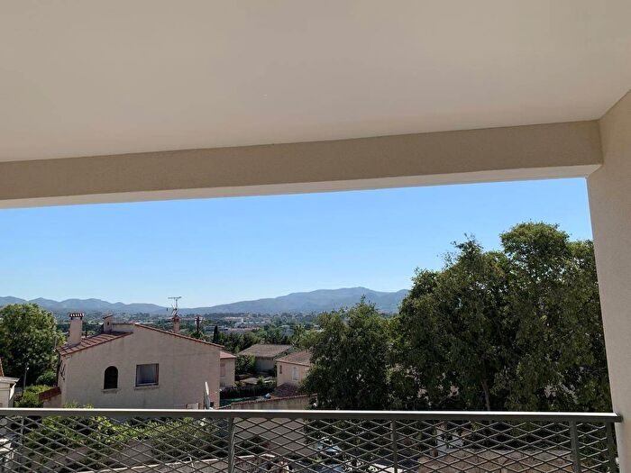 Appartement à louer - Saint Mitre, Marseille ème arrondissement - 2 pièces - 1 chambre