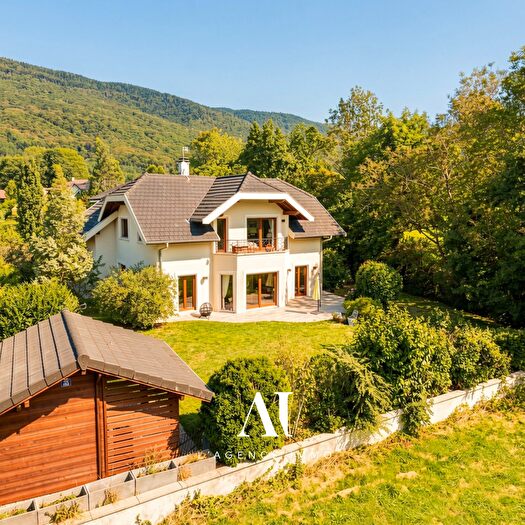 Maison 5 pièces à vendre à Divonne-les-Bains
