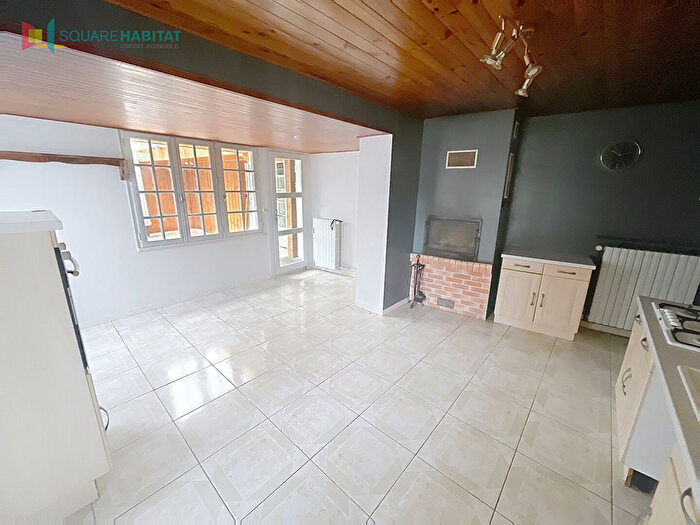 Maison à vendre - La Boussac - 6 pièces - 4 chambres