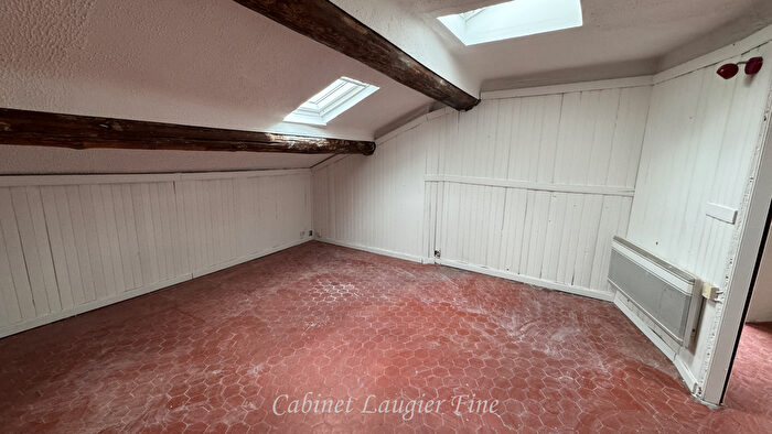 Appartement à louer - Marseille e , Castellane - 1 pièce