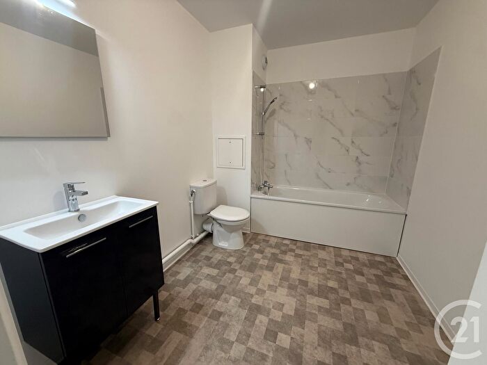 Appartement à louer - Coulommiers, Chemin de Fer - 1 pièce