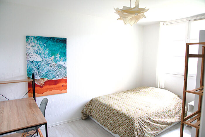 Appartement à louer - Créteil, Chenevier, Déménitroux - 1 pièce - 1 chambre