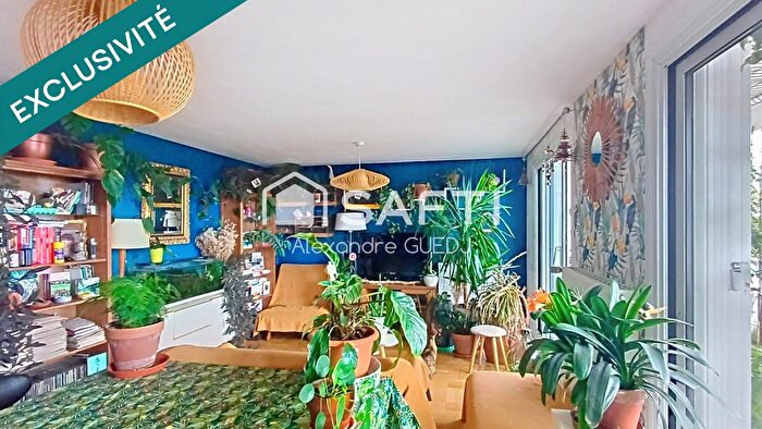 Caluire-et-Cuire, Montessuy : Appartement 3 pièces à vendre