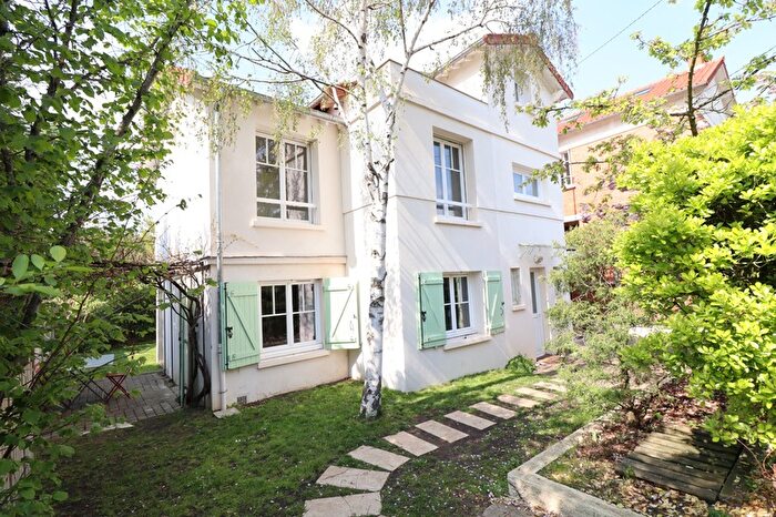 Maison à vendre - Chatou, Ouest - 6 pièces - 4 chambres
