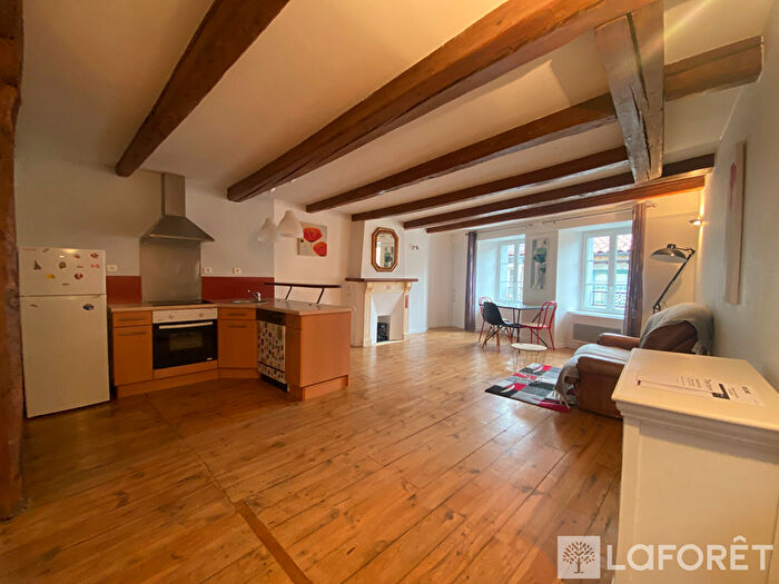 Saint-Flour : Appartement 2 pièces à louer