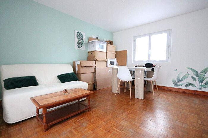 Appartement à louer - Grandfresnoy - 2 pièces - 1 chambre