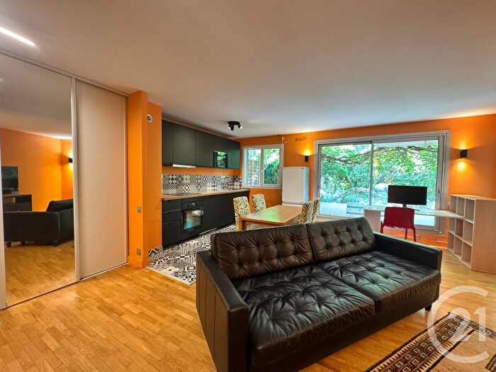 Suresnes, Plateau Ouest : Appartement 2 pièces à louer