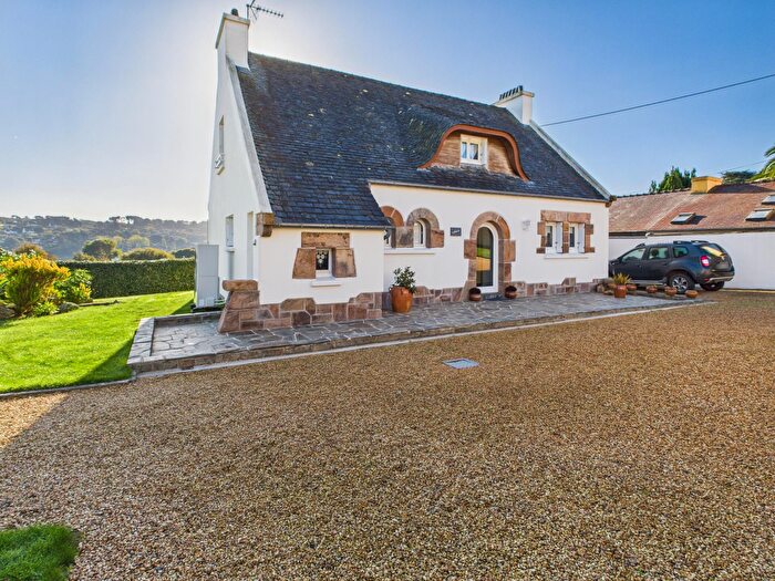 Maison à vendre - Plougasnou - 5 pièces - 4 chambres