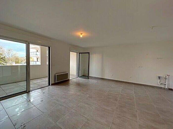 Appartement à louer - Mazargues, Marseille ème arrondissement - 3 pièces - 2 chambres