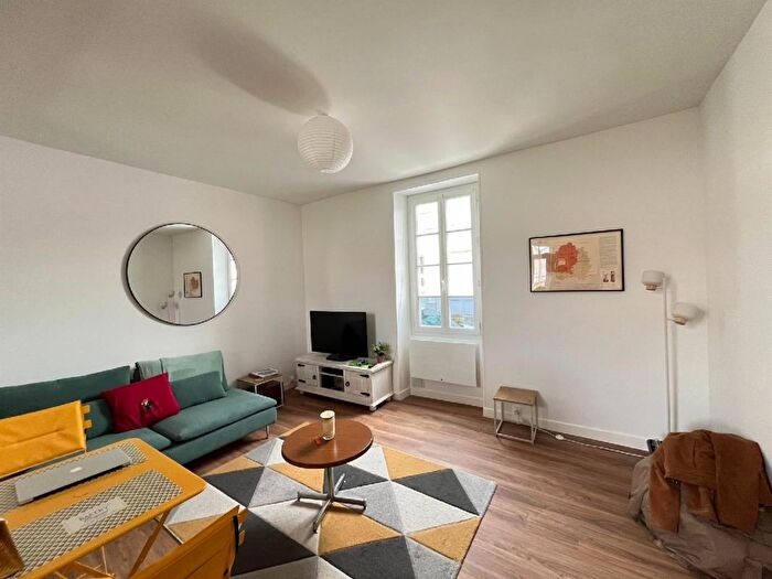Maison 3 pièces à Cognac, Centre-ville, Gare, à vendre